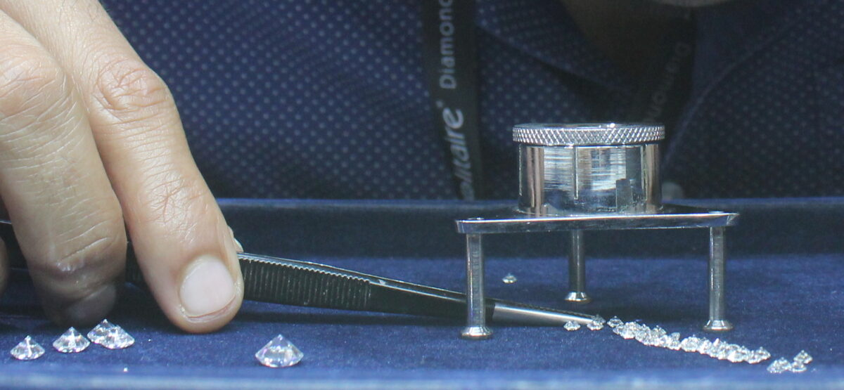 CERTIFICATE IN DIAMOND ASSORTMENT – sdiindia – solitaire diamond institute